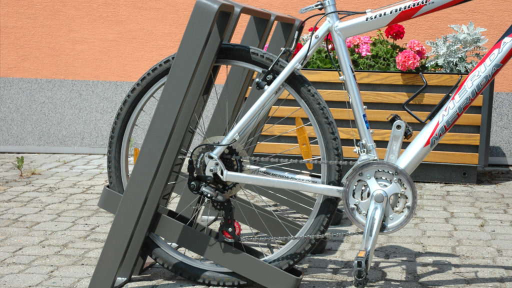 Stojan na kola IKS | Kategorie eshopu | Městský mobiliář - Urbania ...